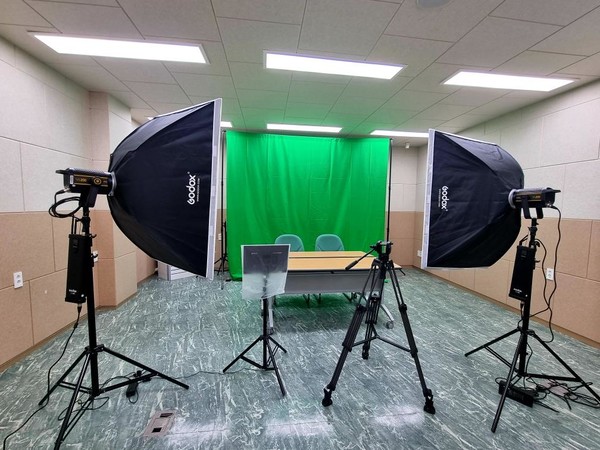 안덕산방도서관에 스마트 K-도서관 설치